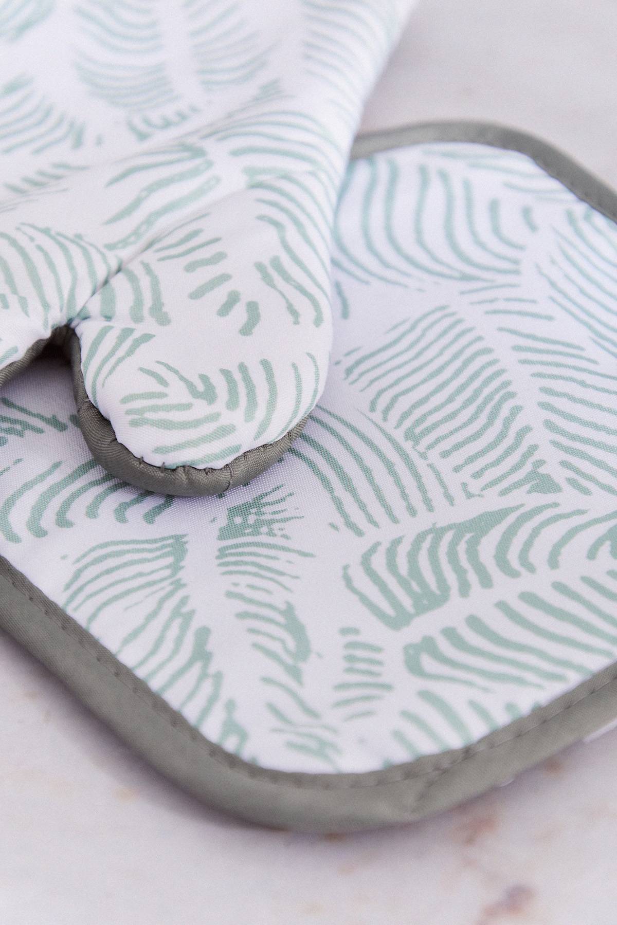 Set de Guante + Coge Ollas Concepts | Deprati Tienda Online