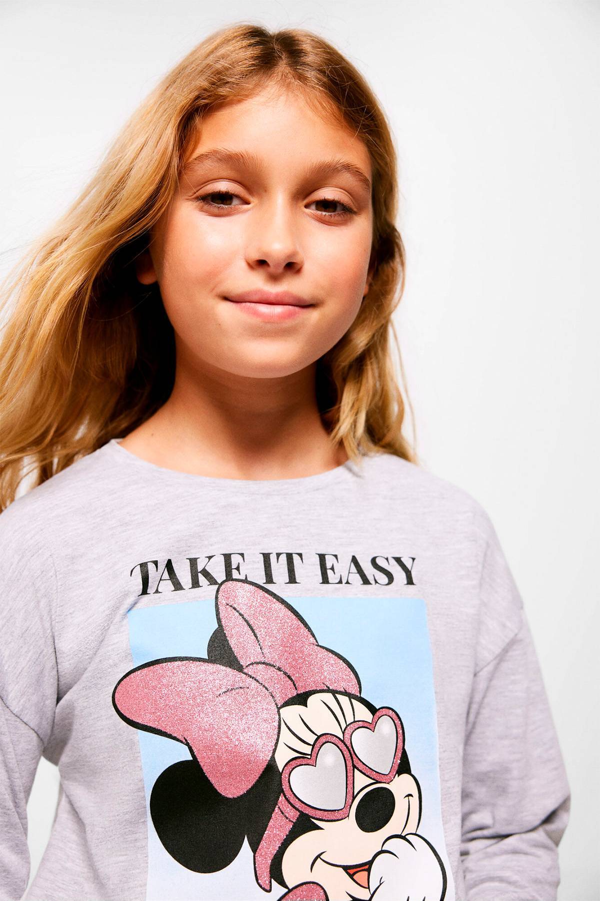 Camiseta Estampada con Brillos Minnie Mouse | Deprati Tienda Online