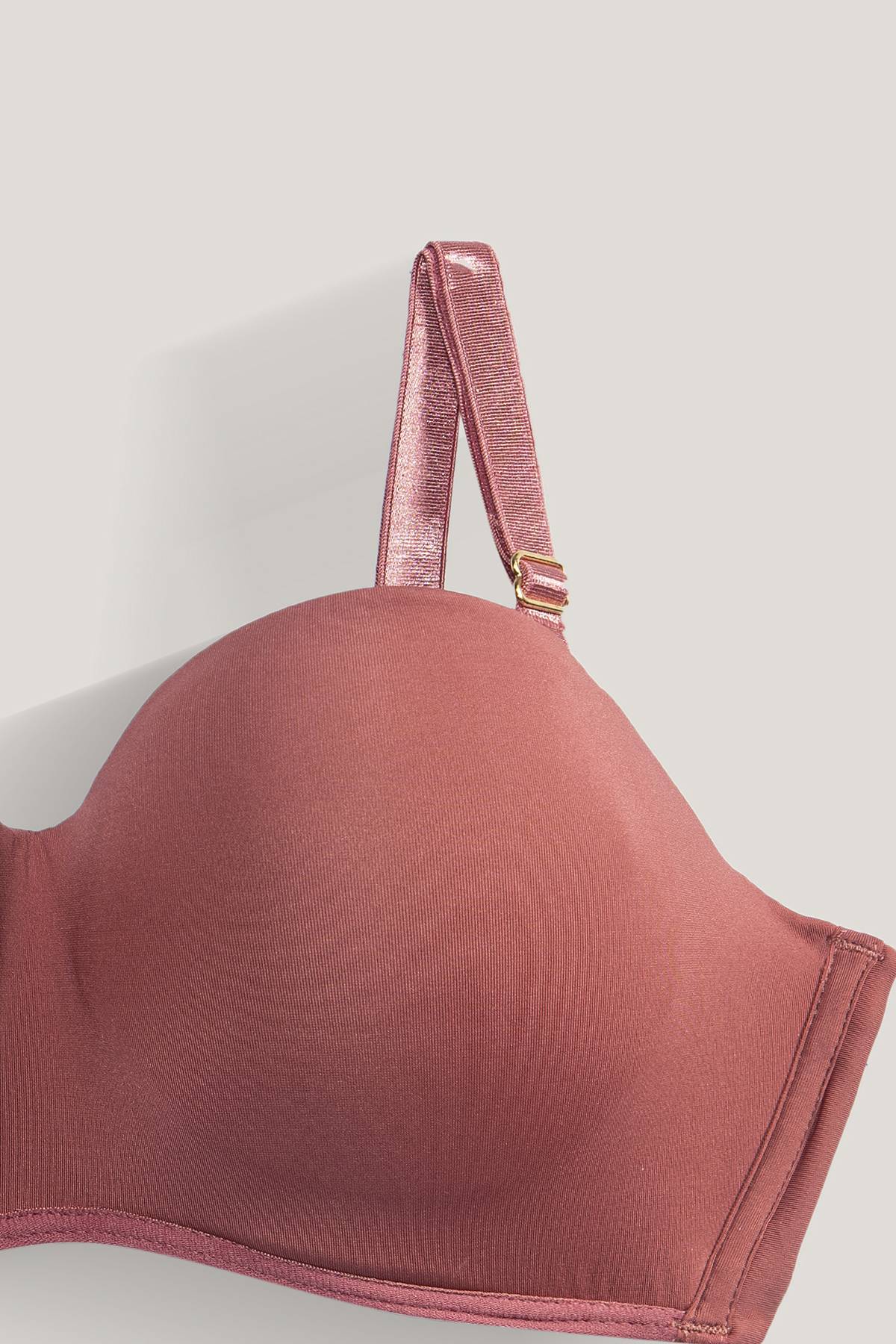 Brasier Strapless Realce Medio St. Even | Deprati Tienda Online