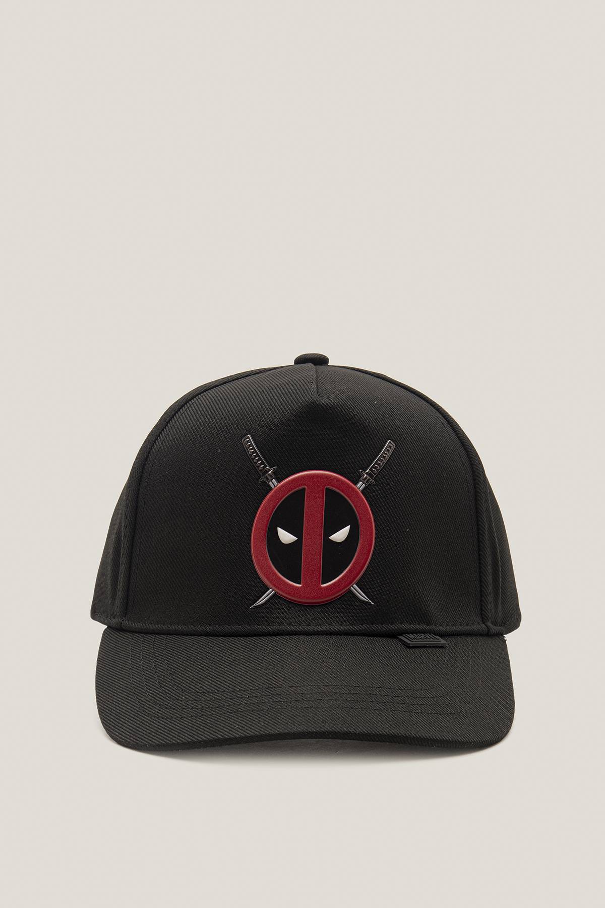 Gorra Curva Deadpool Vasari | Deprati Tienda Online