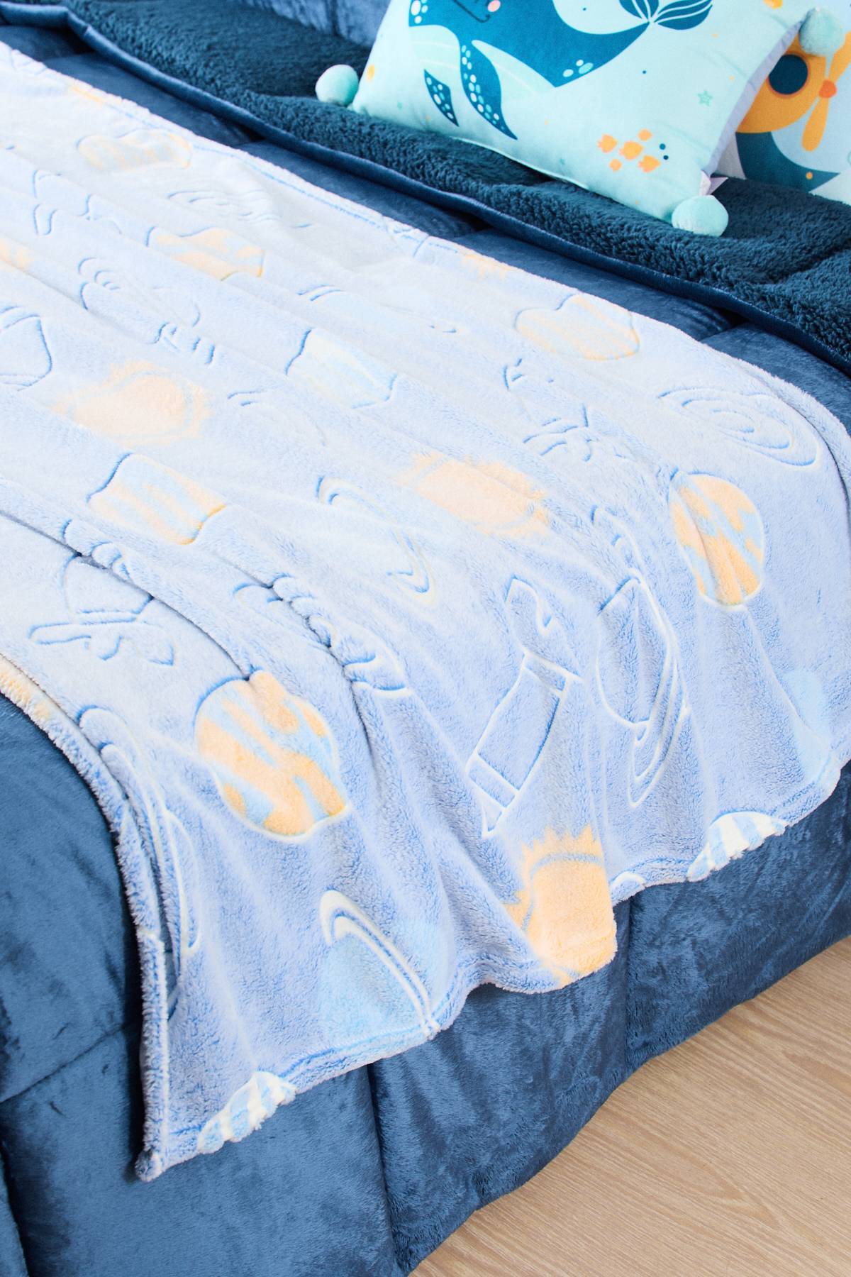 Cobija Deconova Glow Espacio | Deprati Tienda Online Cobija Deconova Glow Espacio | Deprati Tienda Online