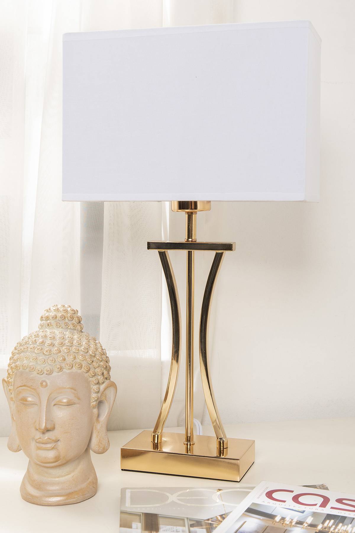 Lámpara de Metal para Mesa Concepts | Deprati Tienda Online