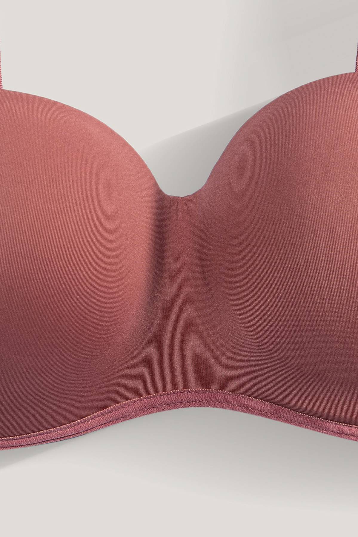 Brasier Strapless Realce Medio St. Even | Deprati Tienda Online