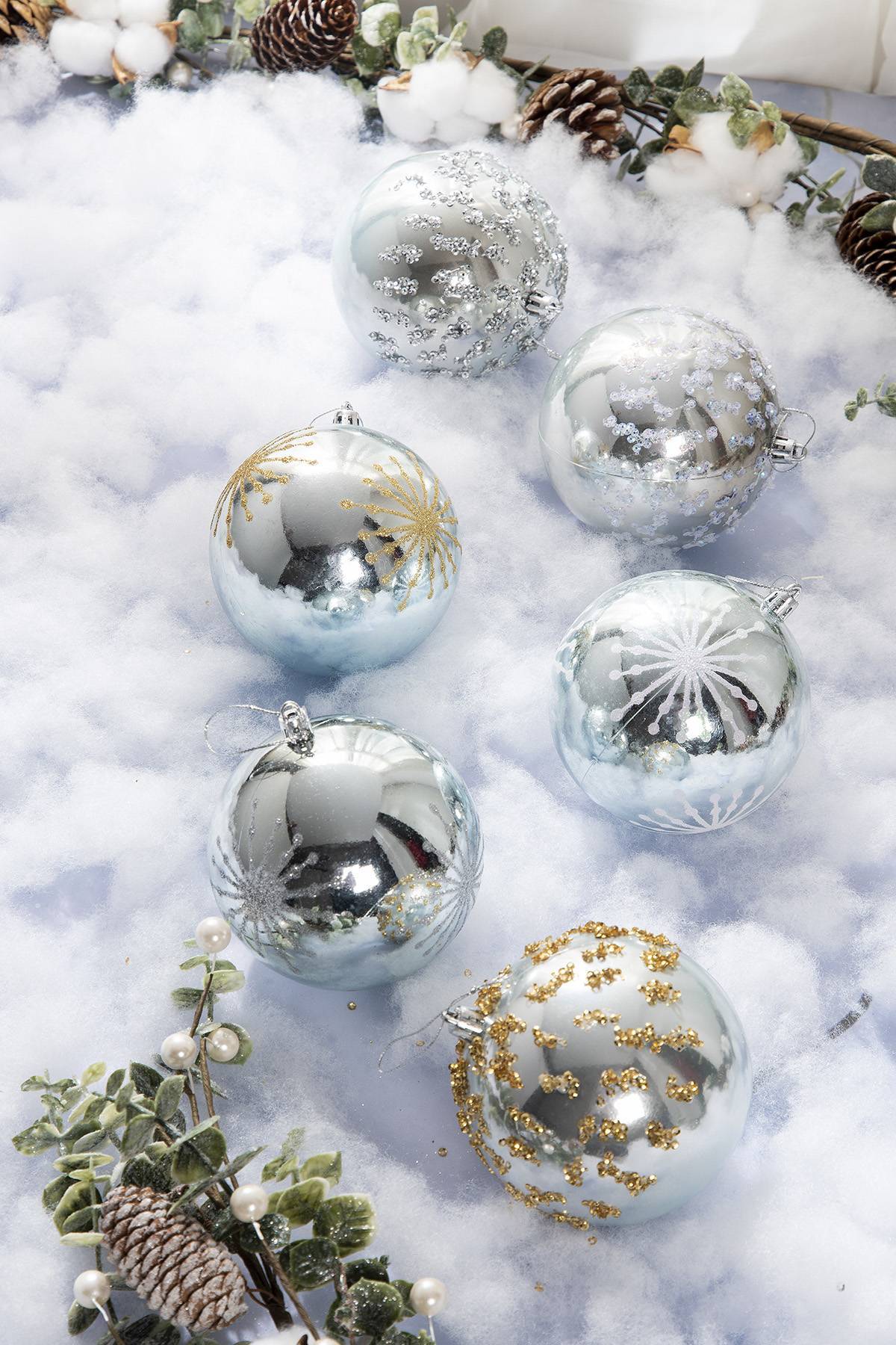 Set de esferas Colgantes Plateadas Deconova Christmas x6 | De Prati ...