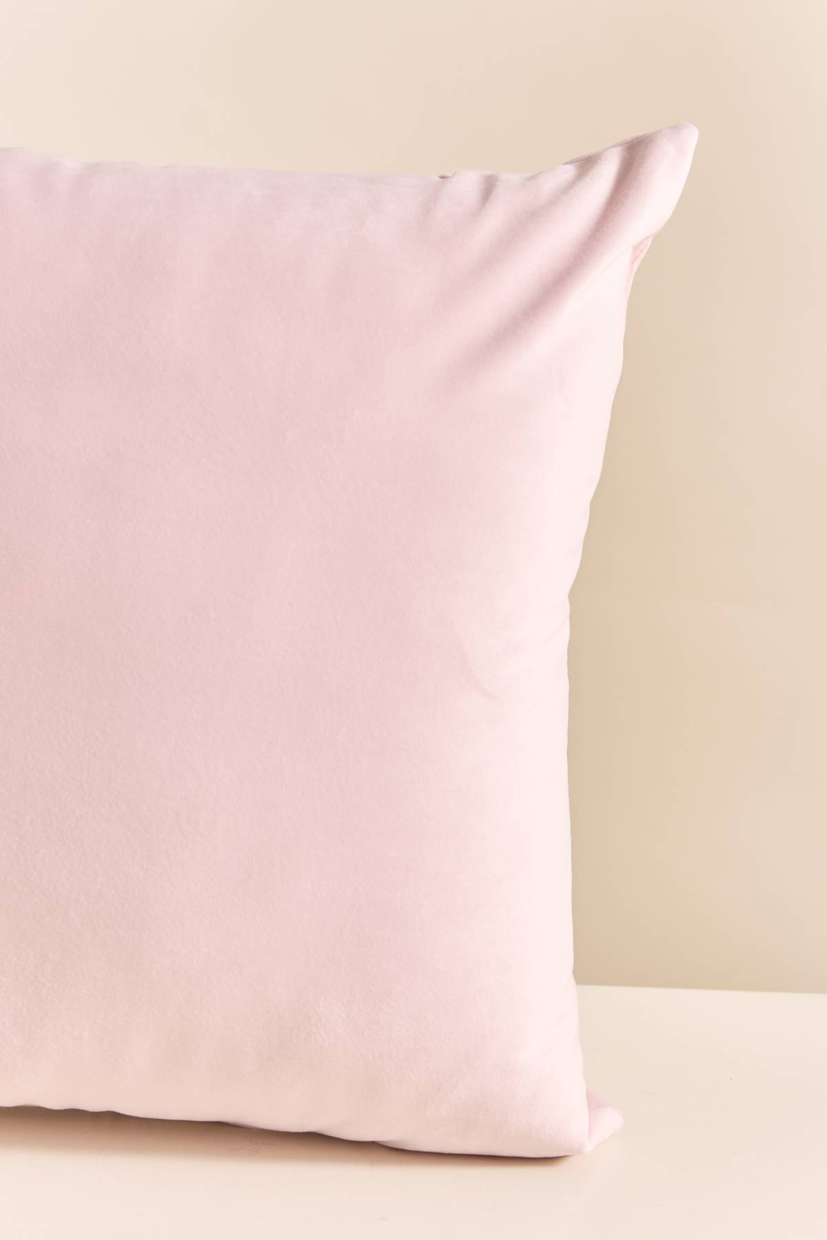 Cojín con Relieve Deconova | Deprati Tienda Online