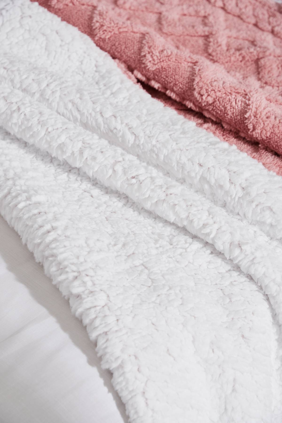 Cobija Trenzada Deconova | Deprati Tienda Online