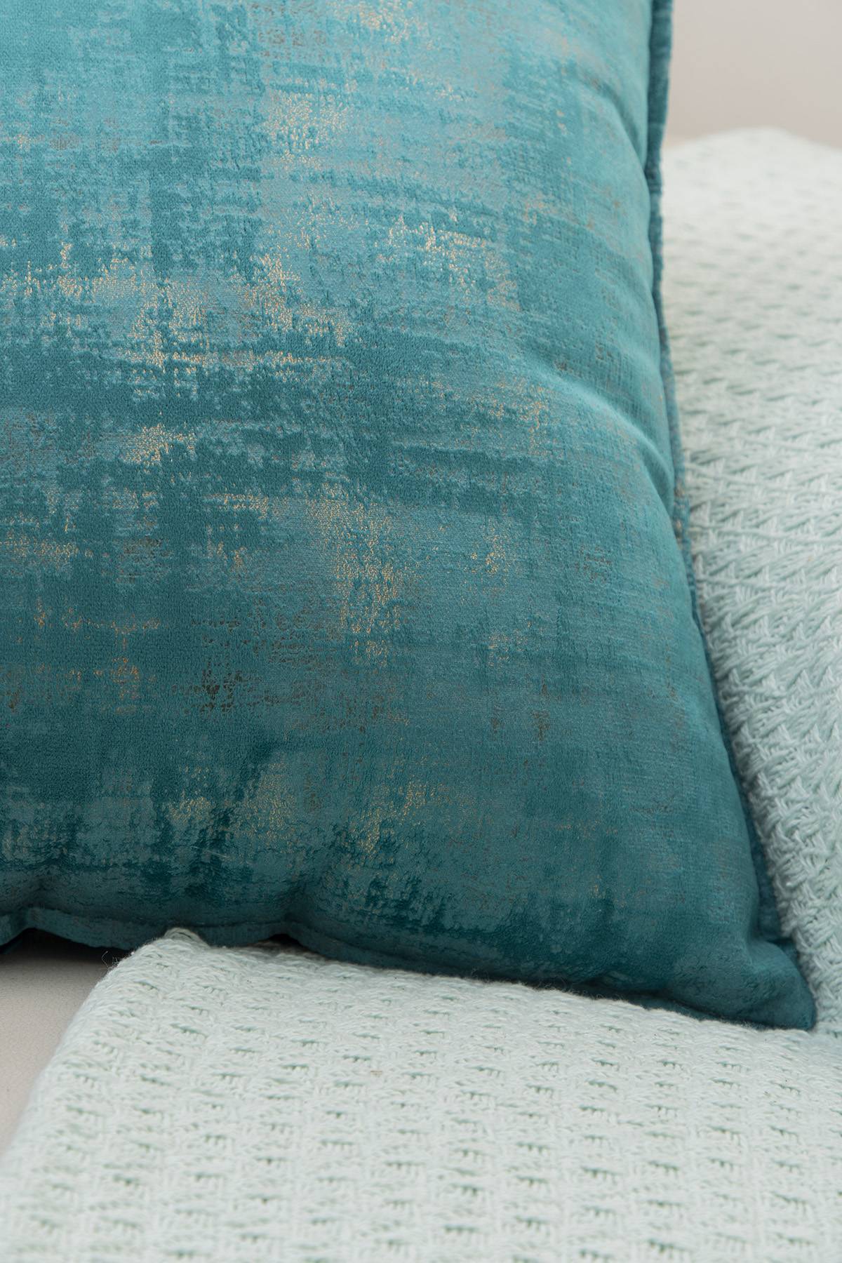 Cojín Turquesa Deconova | Deprati Tienda Online