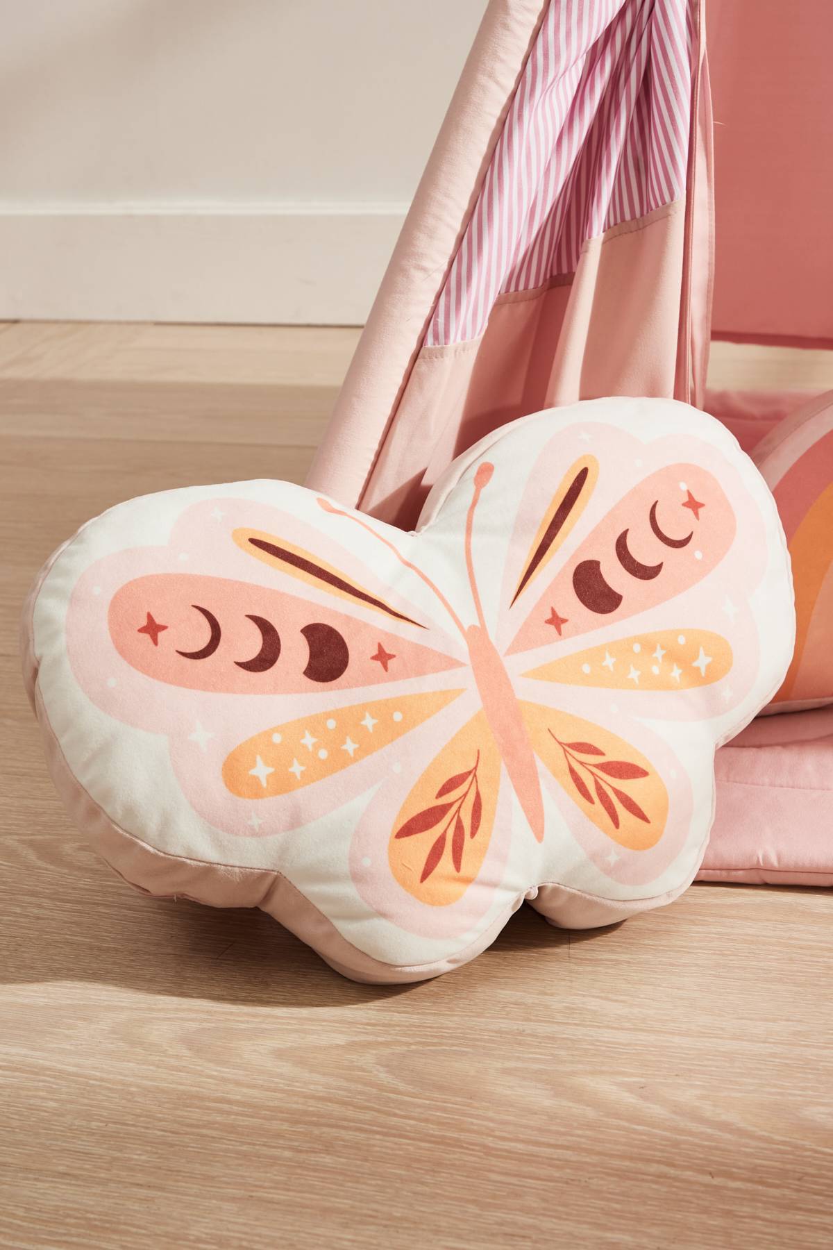 Cojín Mariposa Deconova | Deprati Tienda Online