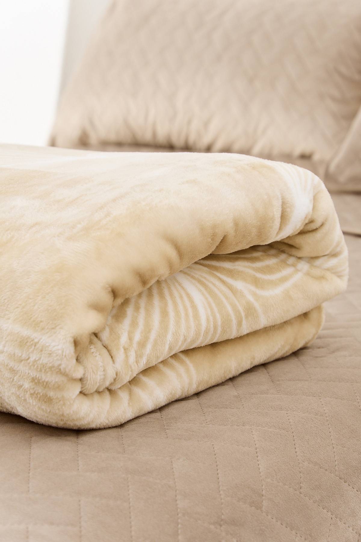 Cobija Flores Deconova | De Prati Tienda Online