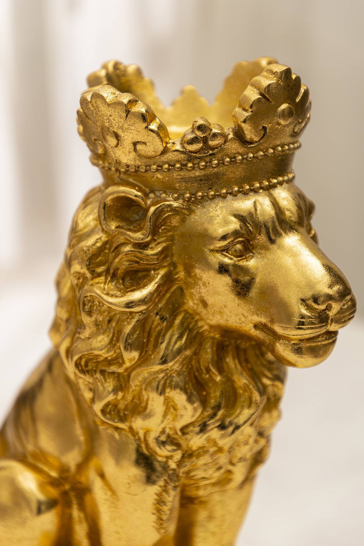 Figura Decorativa León Dorado Decobazar | De Prati Tienda Online