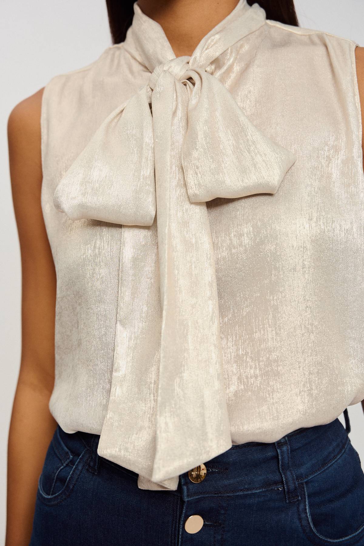 Blusa Lazo en Cuello Isabella | Deprati Tienda Online