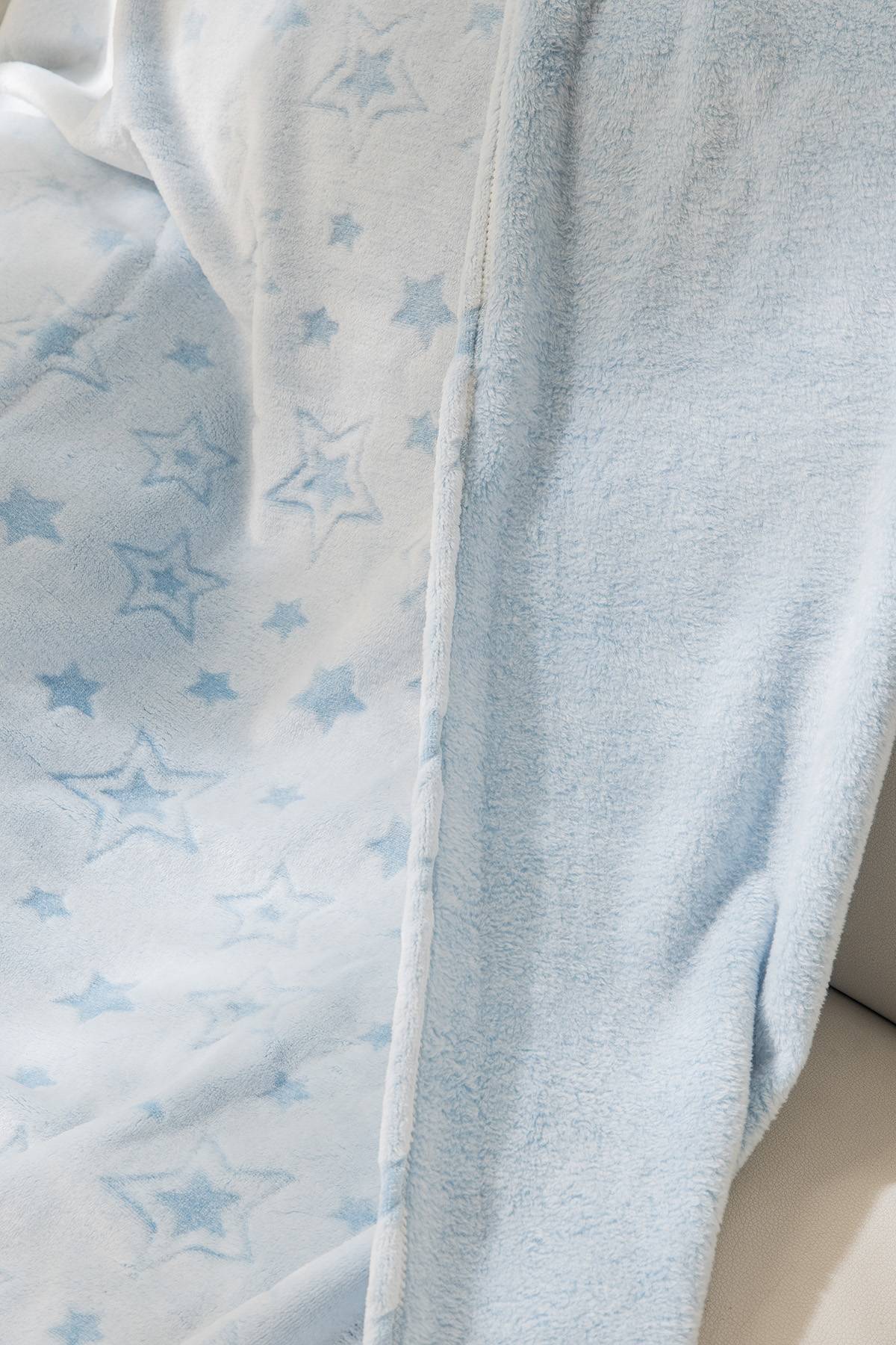 Cobija Estrellas Celeste con Cojín Deconova | De Prati Tienda Online