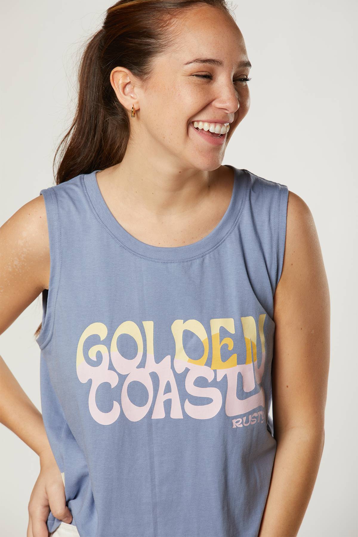 Camiseta Muscle Tee Estampada Rusty | Deprati Tienda Online