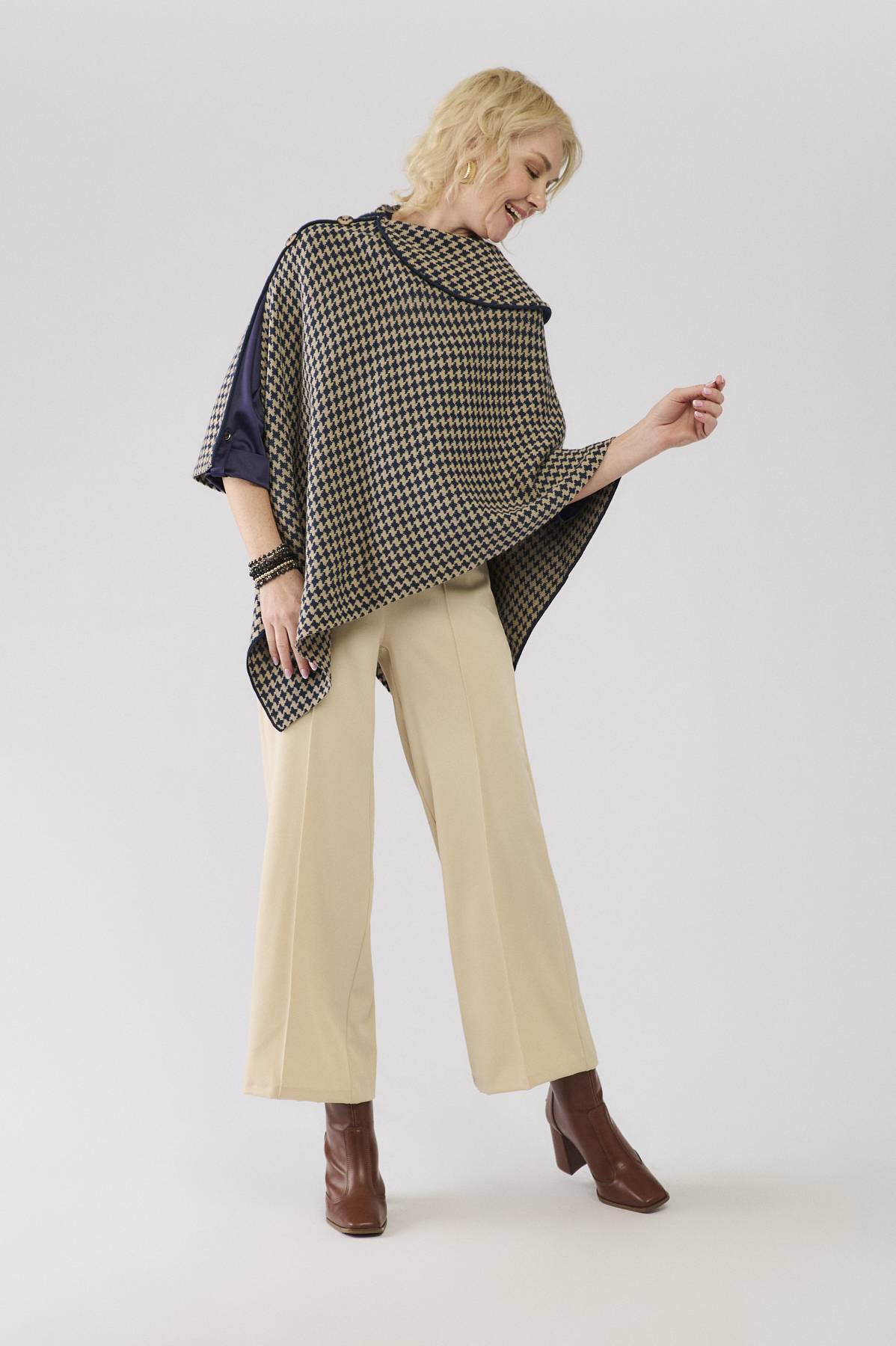 Poncho Gallineto Amanda | Deprati Tienda Online