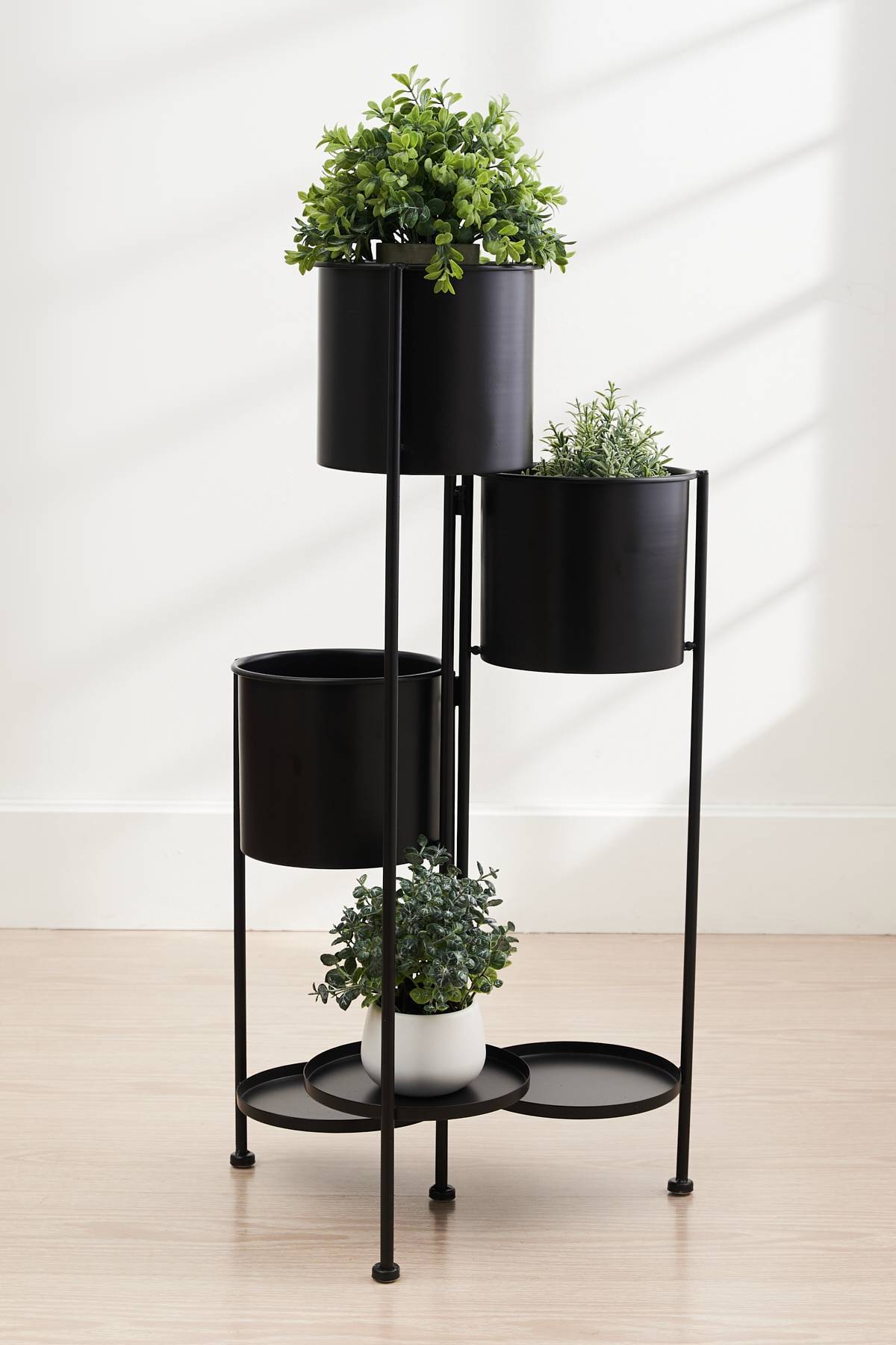 Porta Macetero con Base Concepts | Deprati Tienda Online