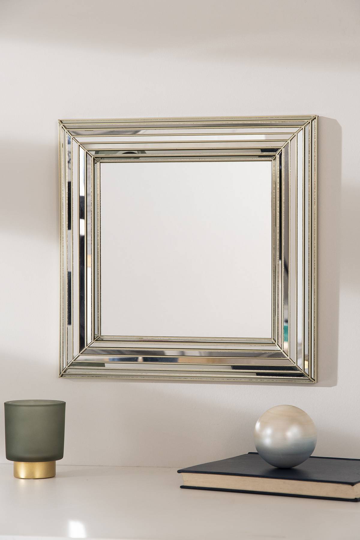 Espejo Plateado Concepts | Deprati Tienda Online